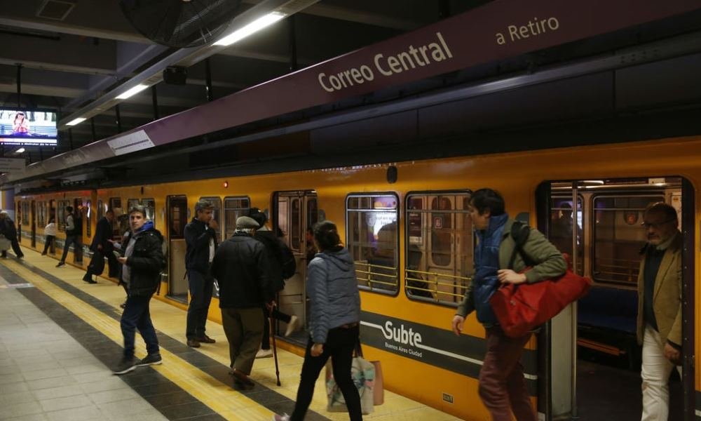 La Ciudad renueva el mapa del recorrido del subte | Noticias de Buenos ...